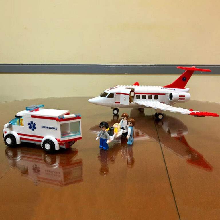 Sluban Air Ambulance Rescue Plane Brick Toy - MyLoveHoney Toys